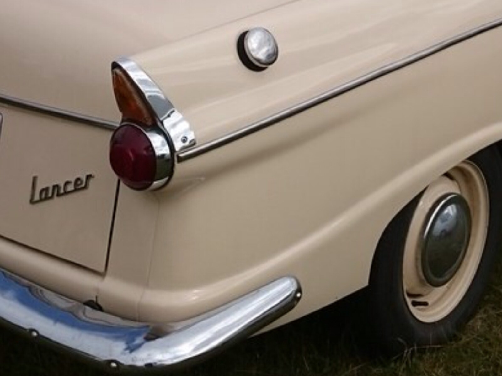 AUSTIN 1961 AUSTIN LANCER SERIES 2. GENUINE CHROME SCRIPT BOOT BADGE.P ...