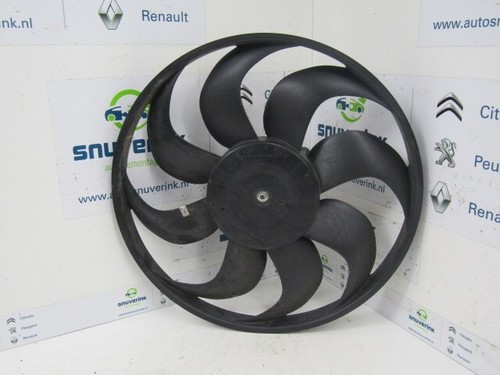 VENTILATEUR MOTEUR Renault Clio IV (5R) 2015 214816812R / 214816703R ...