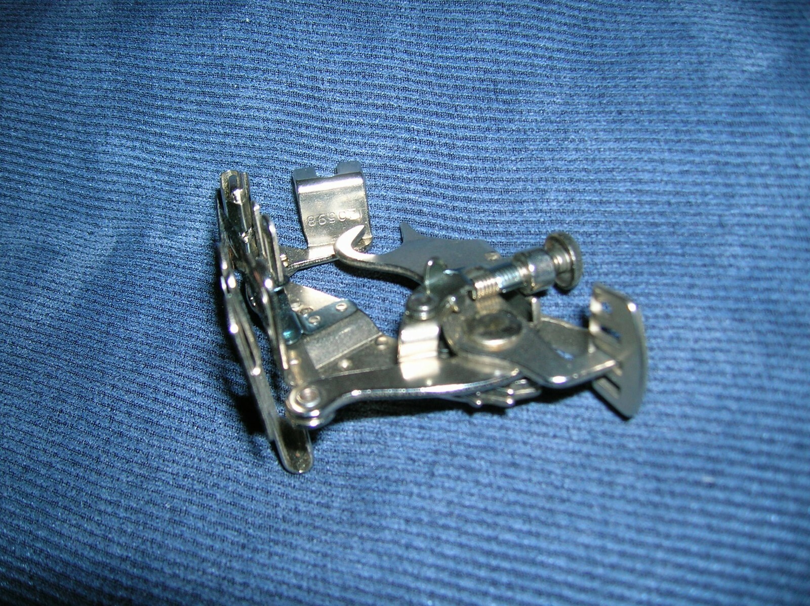 Singer Vintage Ruffler Sewing Machine Foot Low Shank 120598 | eBay