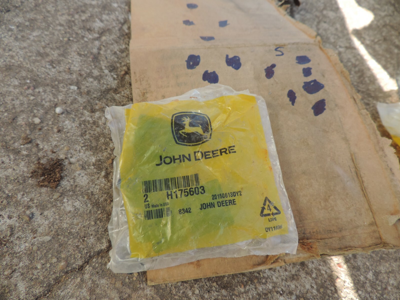 H175603 New JD Combine Grain Head Reel Bearing Clamp | eBay