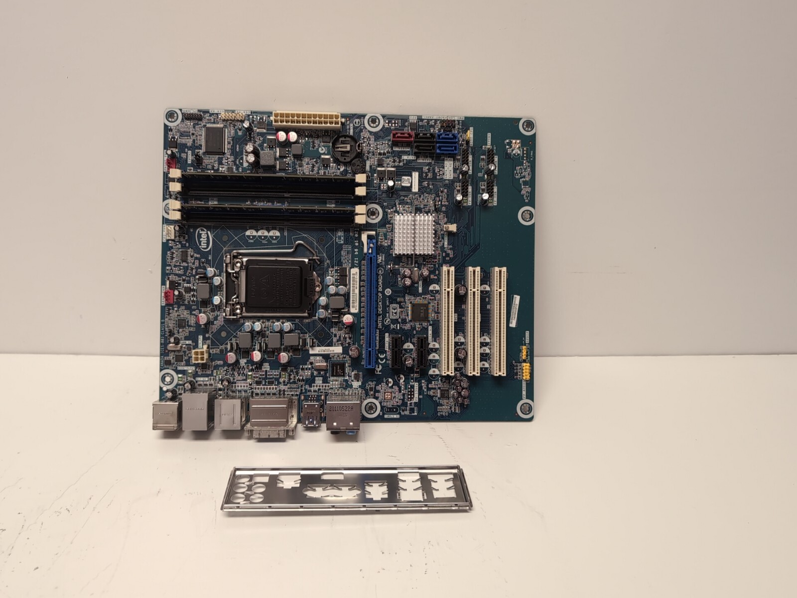 Intel DH67CL Desktop Motherboard LGA 1155 mATX DDR3 System Board USB 3. ...