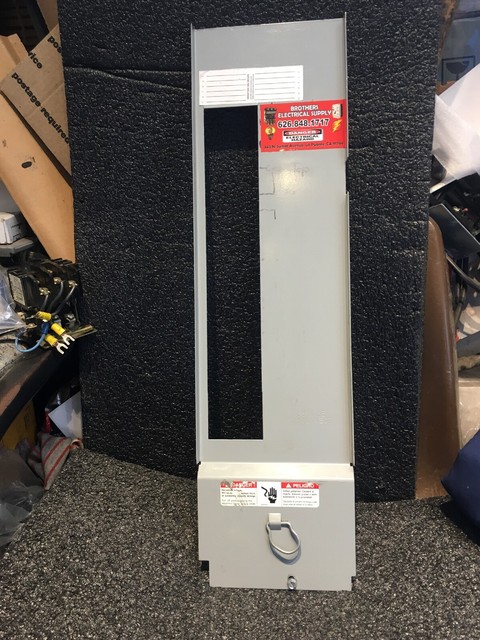 SIEMENS DEAD FRONT COVER 125A MAX.120/240V 1PH 12 SPC LONG 23 1/2 WIDE ...