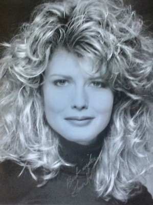 Fawn Hall 8-10 SIGNED PHOTO GUARANTEED AUTHENTIC | eBay