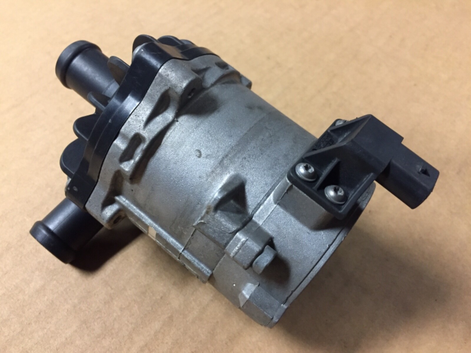 AUDI A-6 S-4 S-6 S-7 3.0T AUXILIARY COOLANT WATER PUMP 8K0965567 ...