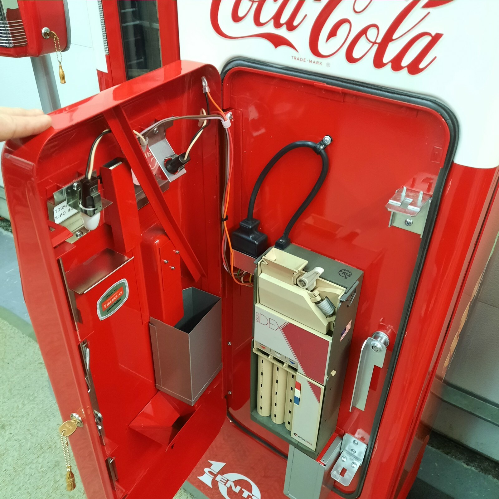 Coca Cola Coke Machines Professional Restoration Vendo 56 Cavalier 72 ...