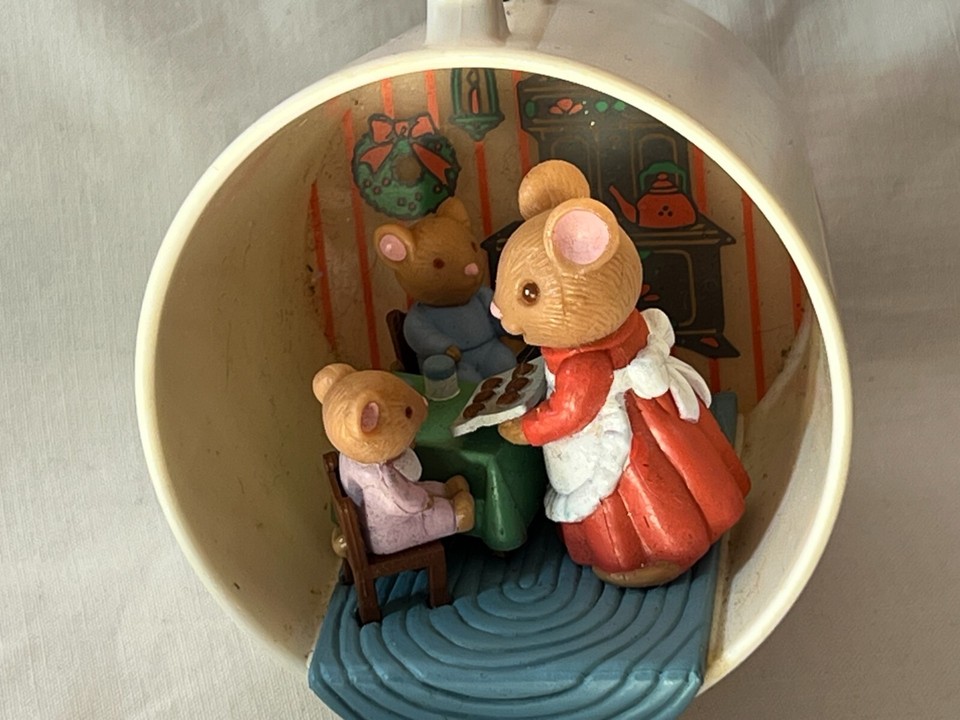 Vintage Christmas ornament avon merry mice treat mice inside measuring ...