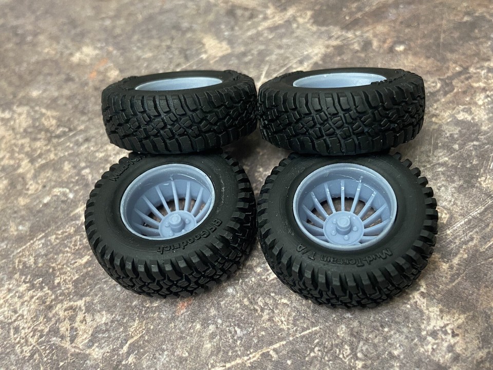 1/24 Scale: 18-Inch “Off-Road Western Cyclone” Wheels W/ Mud Tires;Jeep ...
