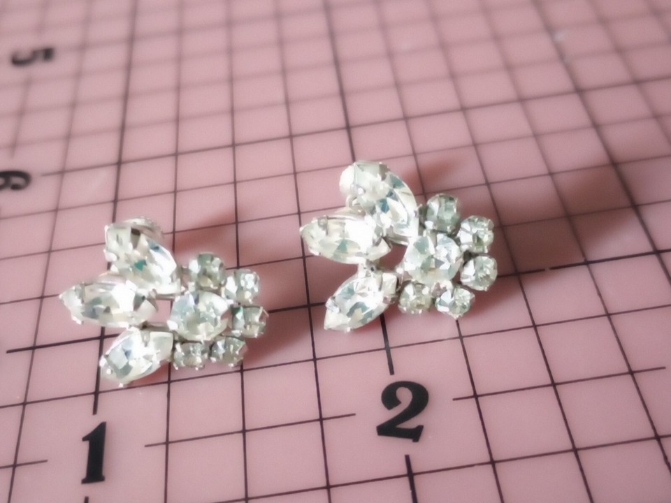 Vintage Signed B David Crystal Rhinestone Screw Back Earrings Silver ...