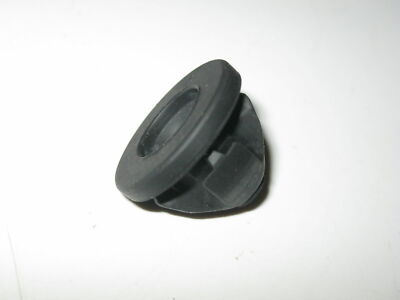 BMW Genuine Engine Top Cover Grommet 11127614138 1 2 3 4 5 6 7 X1 X2 X3 ...