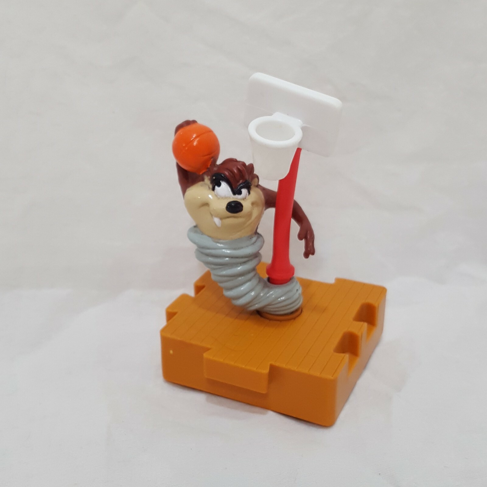 Taz Looney Tunes Basketball Spinning Puzzle Piece 1996 Warner Bros 4 ...