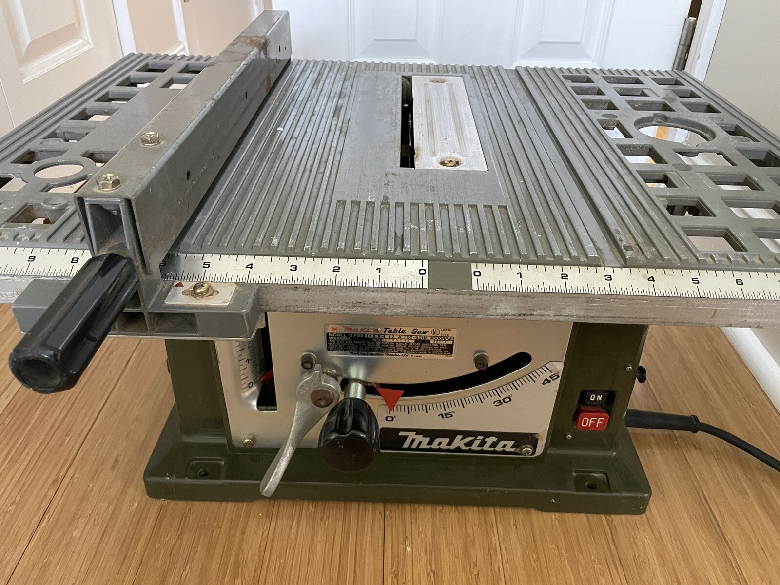 Vintage Makita 2708 Table Saw 8.25 in Blade, 115V 4500 RPM With Fence ...