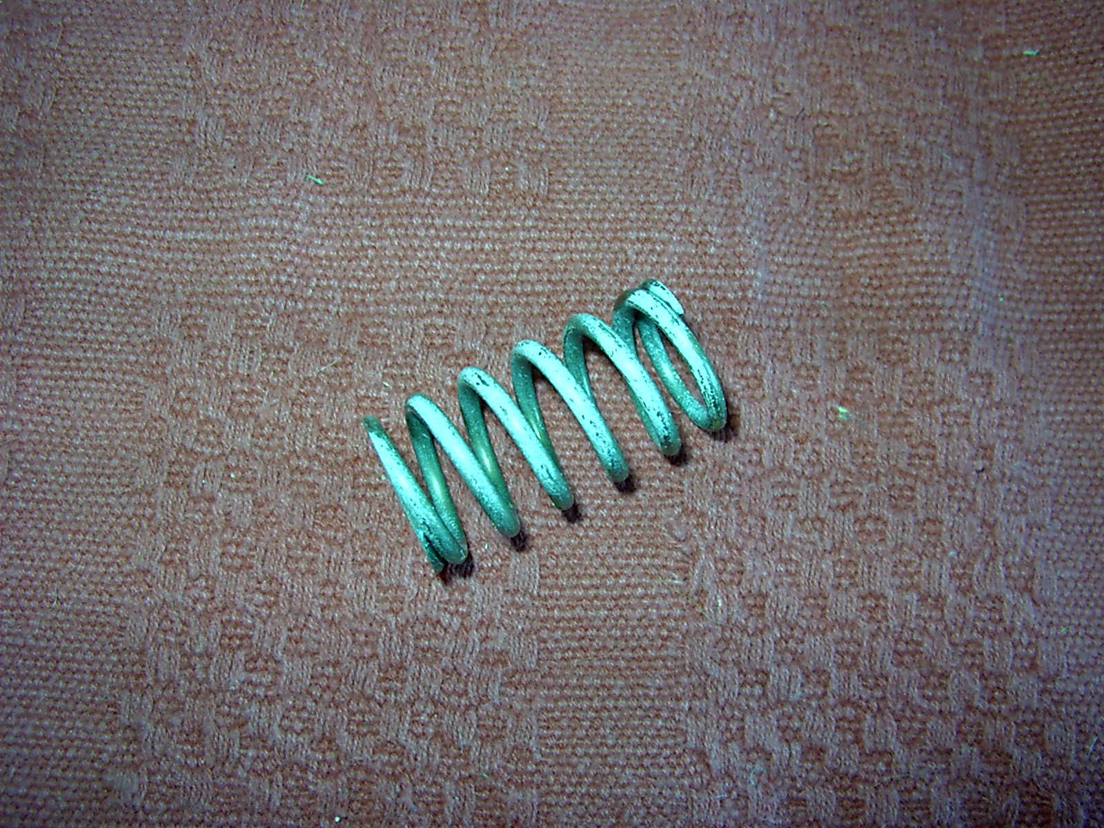 SUZUKI GT250 T250 NOS CLUTCH SPRING 09440-19023 | eBay UK