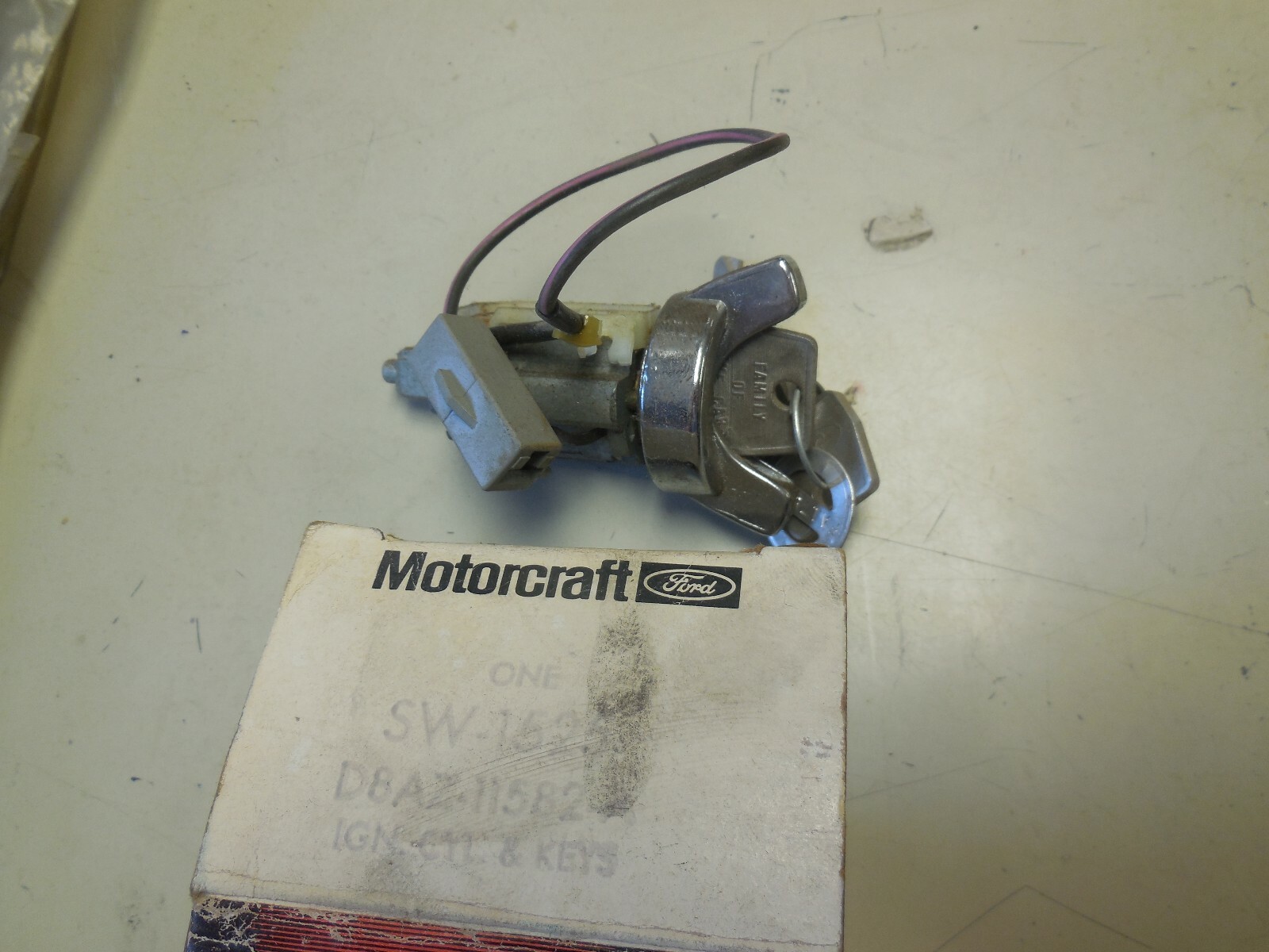 NOS 1978 1979 Ford Fairmont Ignition Lock Cylinder w/ Keys D8AZ-11582-A ...