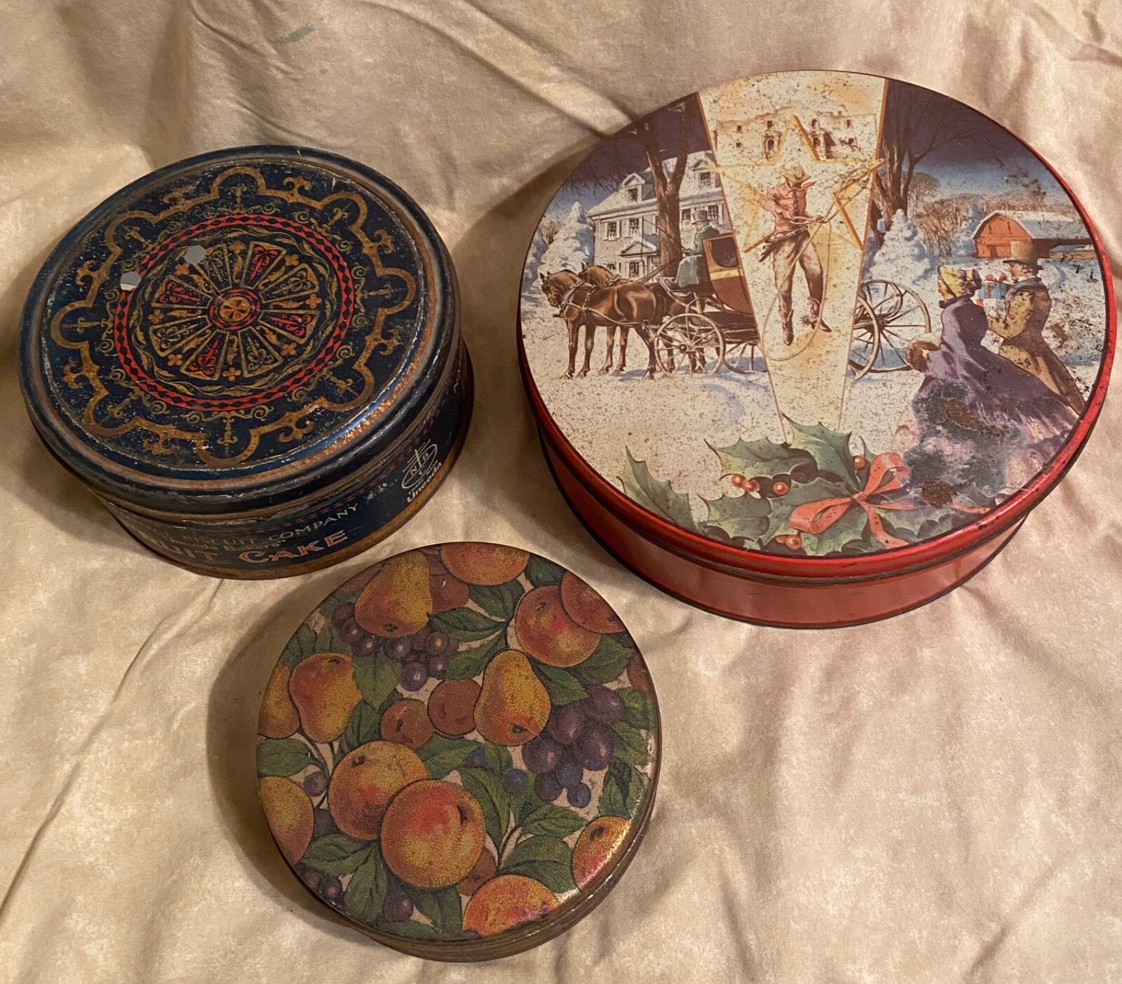 Vintage Fruitcake Tin Lot. Collin Street Bakery , National Biscuit ...