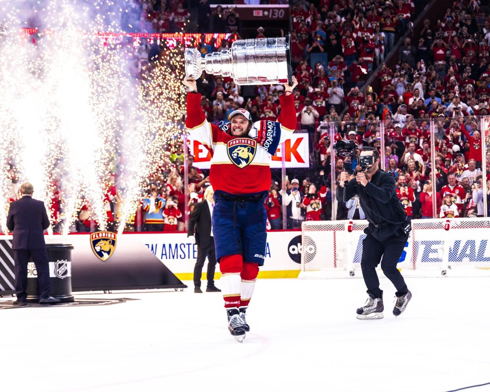 Aleksander Barkov Florida Panthers 2024 Stanley Cup Champion 8x10 NHL ...