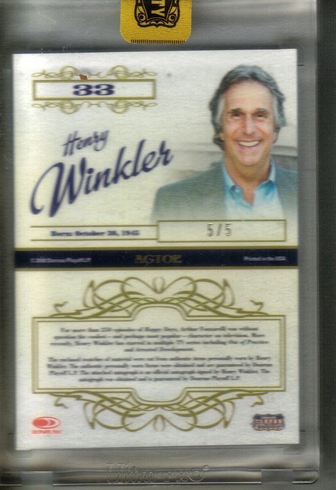 2008 DONRUSS CELEBRITY CUTS - AUTO/MATERIALS - HENRY WINKLER "THE FONZ ...