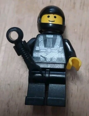 LEGO Vintage Space Minifigure - Blacktron 1 Visor Spaceman With Tanks ...