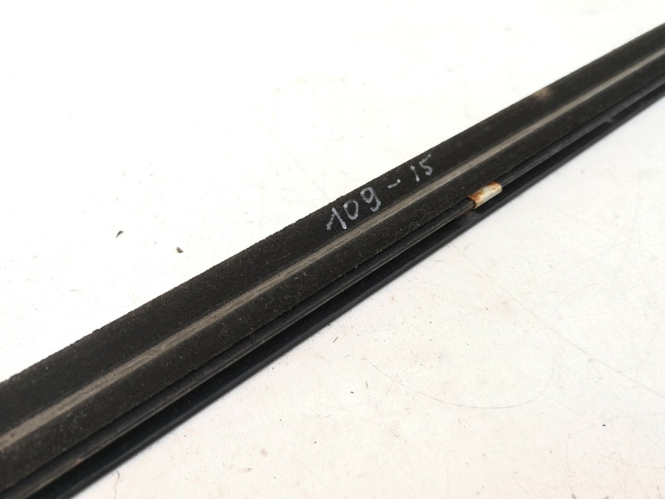 Mercedes Benz W203 Rear Left Window Moulding Trim | eBay