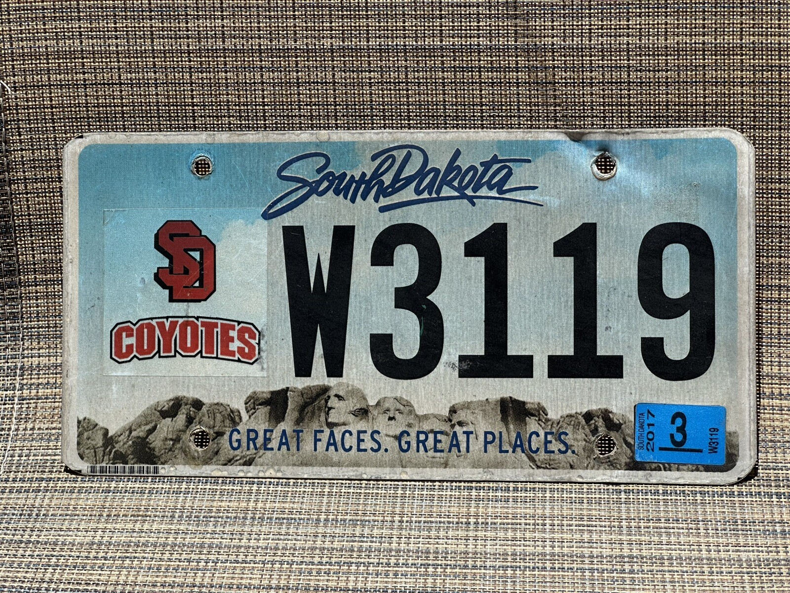 2017 SOUTH DAKOTA License Plate ** University Of South Dakota Coyotes ...