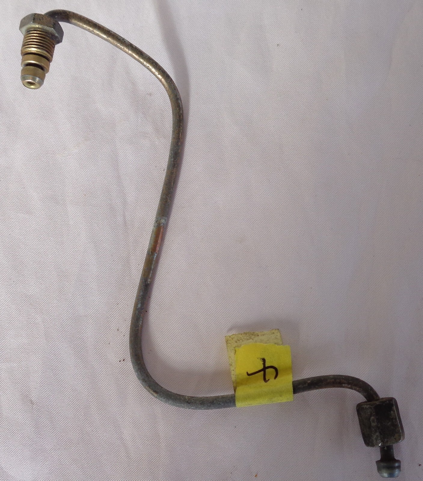 Mercedes w126 560 sec SEL V8 fuel distributor to FUEL INJECTOR PIPE ...