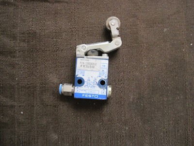 Festo Valve D402 with IDLE RETURN ROLLER LEVER Lot AA338 | eBay