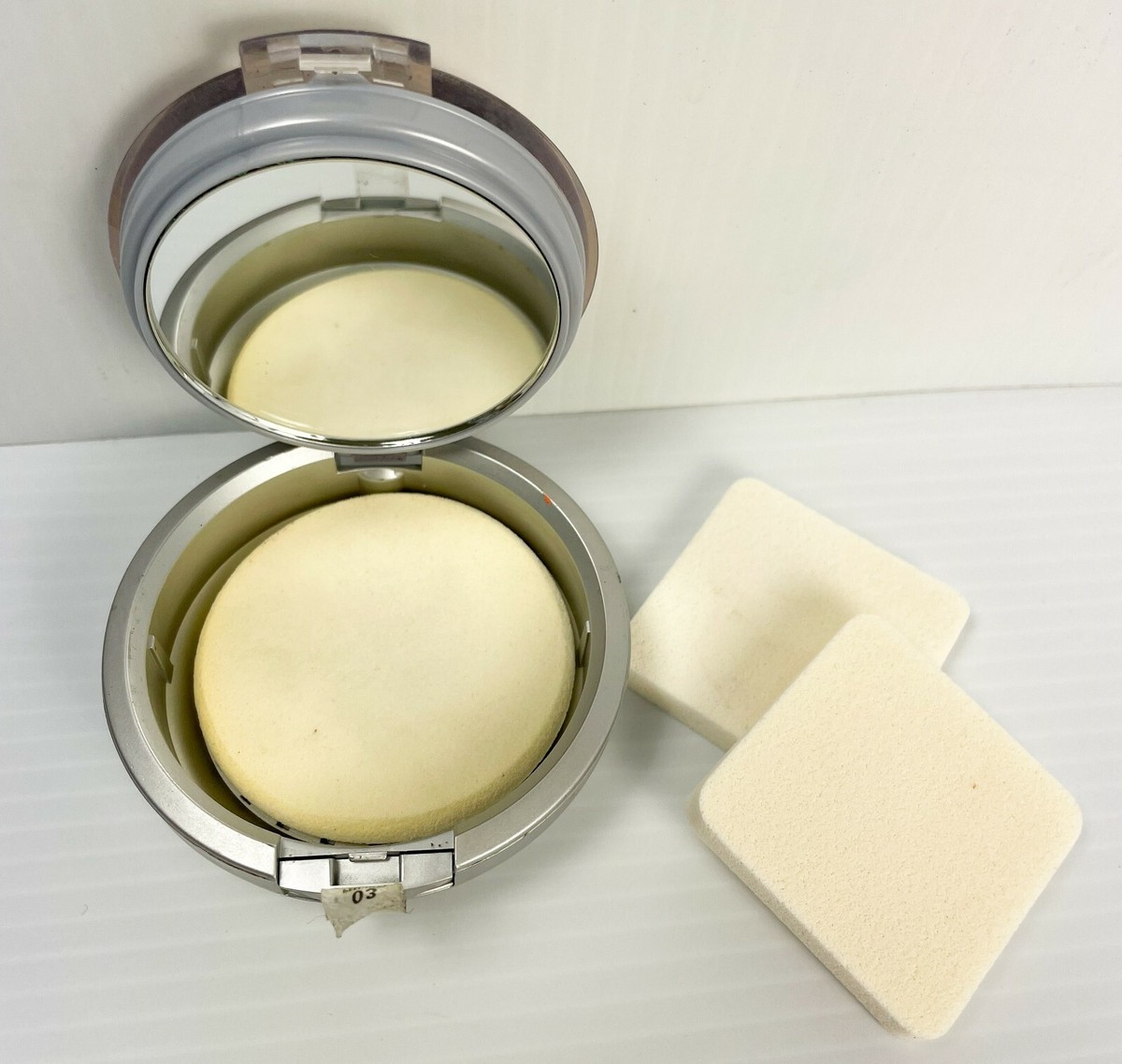 Classic Makeup Usa Pressed Powder | Saubhaya Makeup