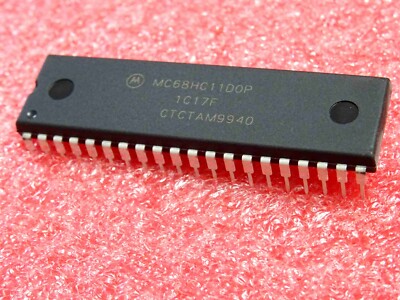 MC68HC11D0P ~ MC 68HC11 D0P ~ Microcontroller dip48 de chez Motorola ...