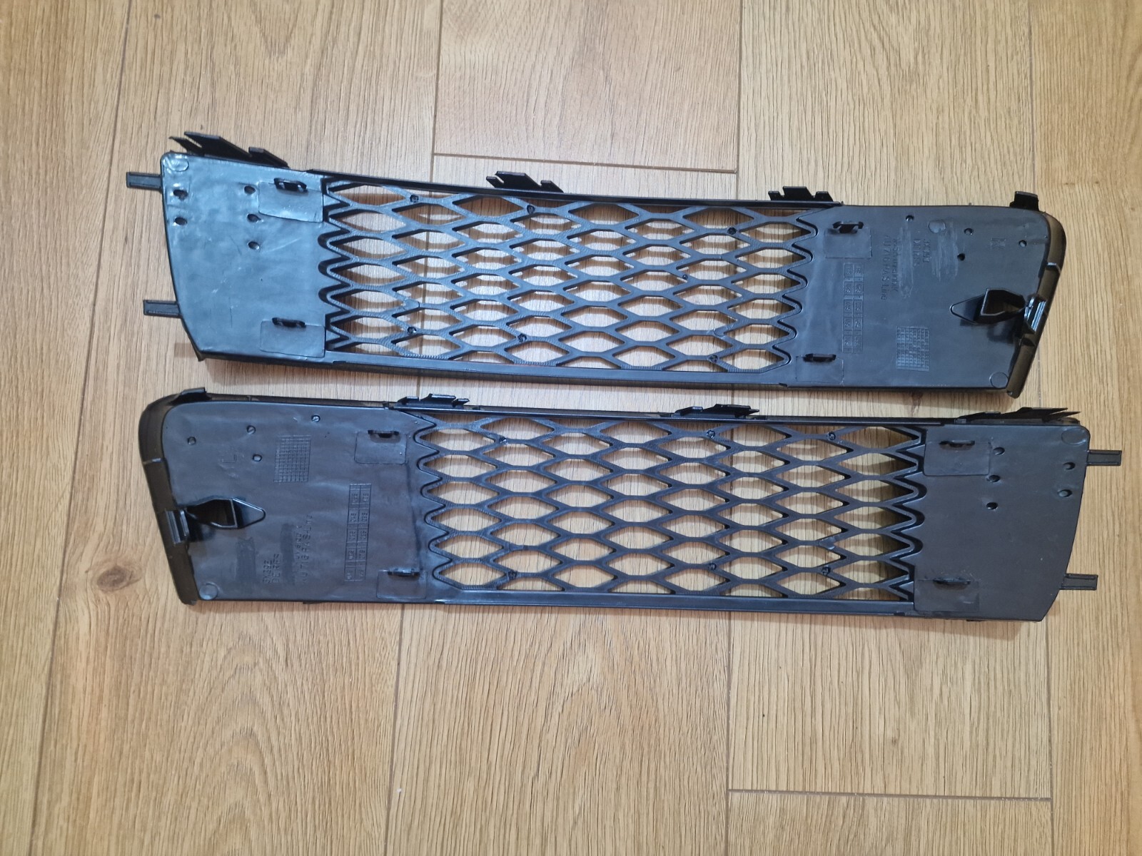 Audi Q7 S Line Front Bumper Right Grill 2010 to 2015 4L0807698B Genuine ...