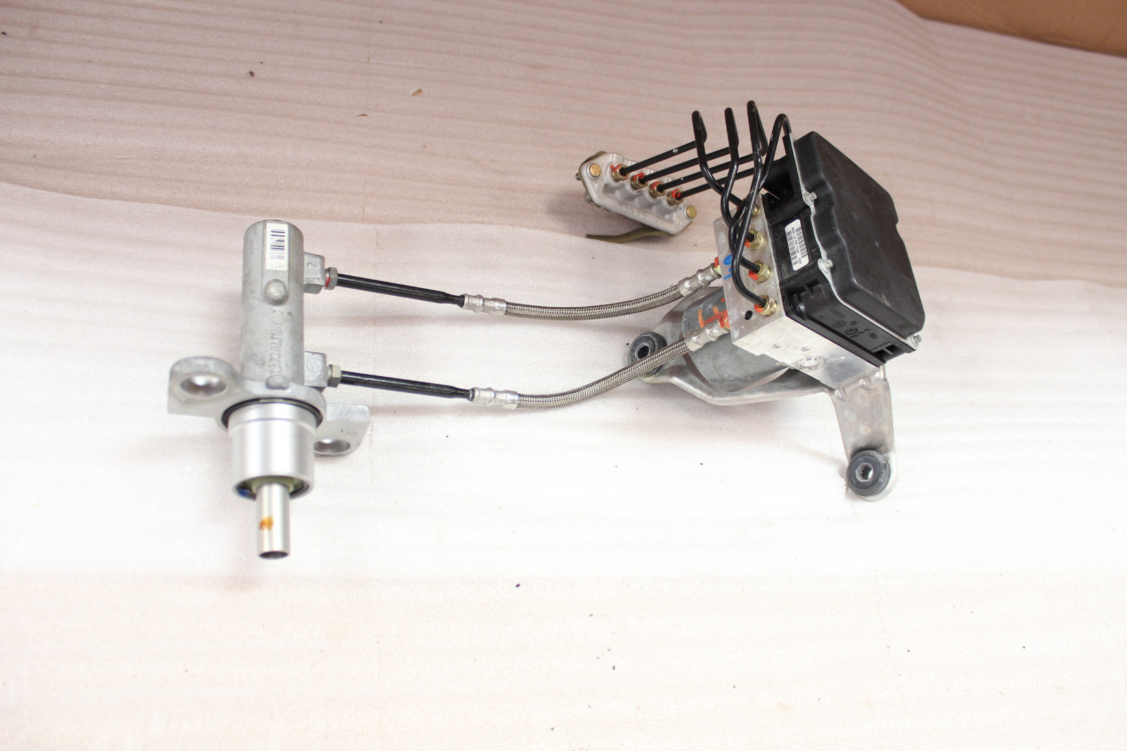 Porsche 997 Carrera 911 S Hydraulic ABS System Brake Pump Control Unit ...