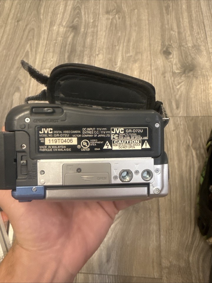 JVC Digital Video Camera GR-D72U MiniDV Camcorder Bundle Clean Tested ...
