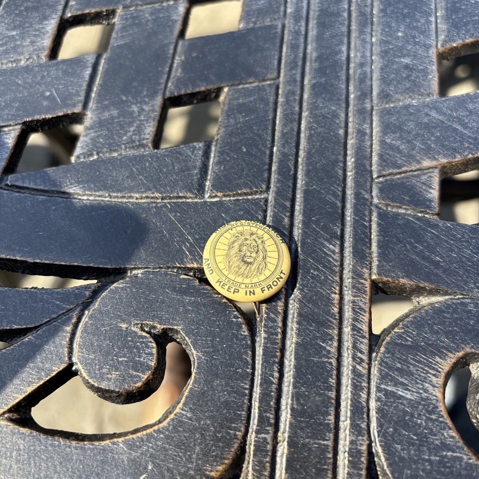 RARE 1890'S MONARCH BICYCLES ADVERTISING BUTTON PINBACK LION Badge ...