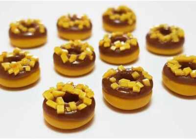 Barbi Dollhouse Miniature Food Mini Chocolate Donuts Tiny Nut Pastry ...
