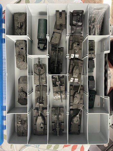 Set 4 - Vtg Roco DBGM Lot WWII Tanks Trucks Vehicles Soldiers Parts HO ...