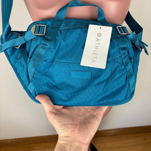 Athleta Excursion Waistbag NEW water resistant Blue Belt Bag outdoor ...