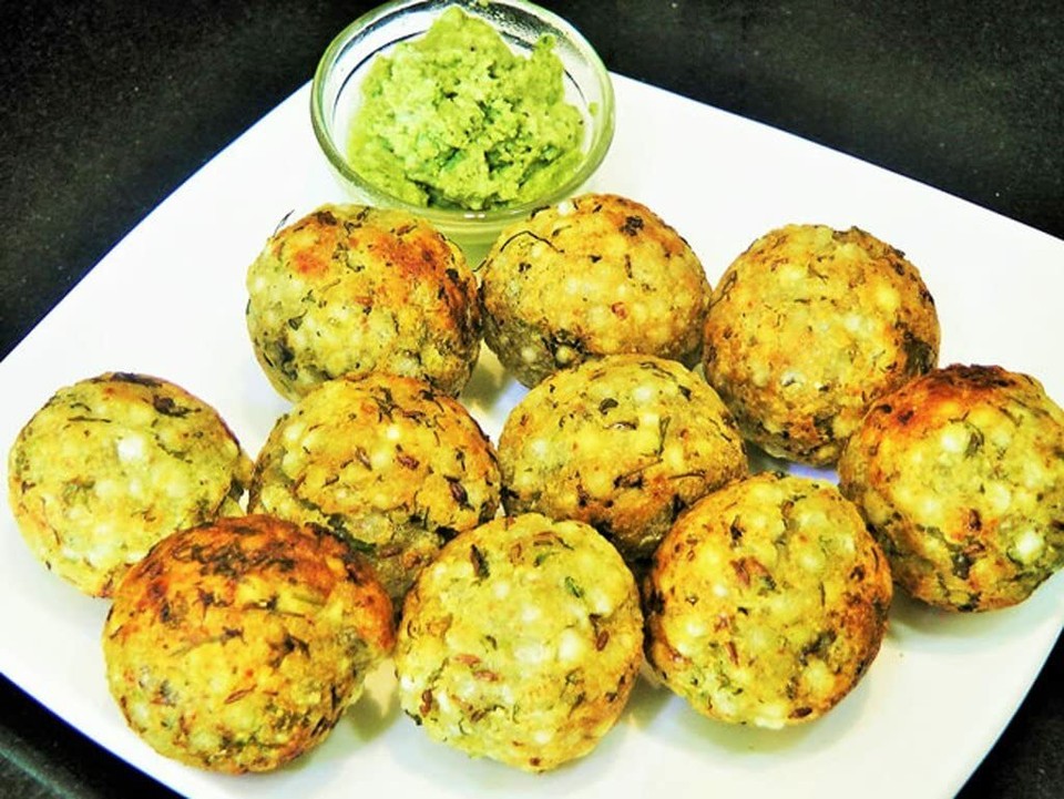 Hawkins Non-stick Appe Patra ,Aebleskiver Pan - Glass Lid ,12 Cups 22 ...