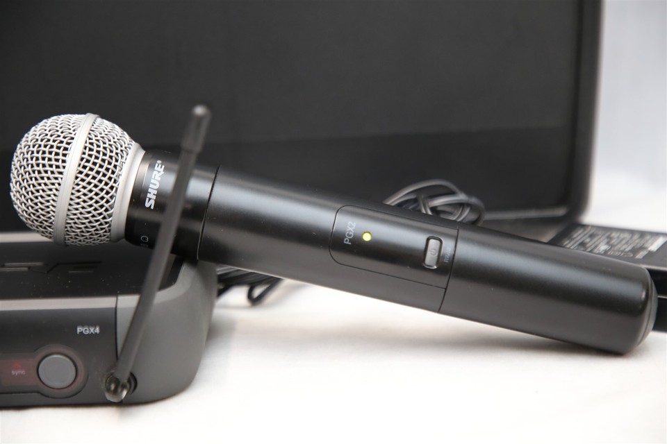 Shure PGX4/PGX2 Receiver Handheld SM58 Wireless Microphone System 524 ...