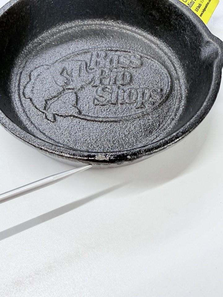NWT Bass Pro Shops Mini Cast Iron Skillet AShtray Display Piece by ...