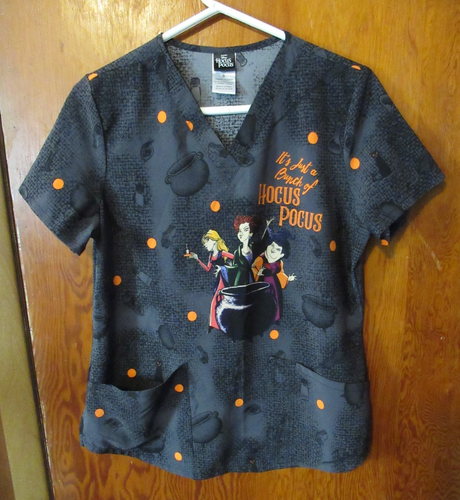 DISNEY'S HOCUS POCUS WOMENS SCRUB TOP SHIRT SIZE SMALL V-NECK POCKETS ...