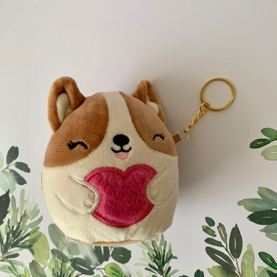 New Corgi holding Heart Golden Keychain Regina Squishmallow 4 inch ...