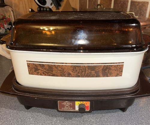 Vintage WEST BEND Slow Cooker, 4 Qt Cream w/ Wood Panel Model 84114 ...