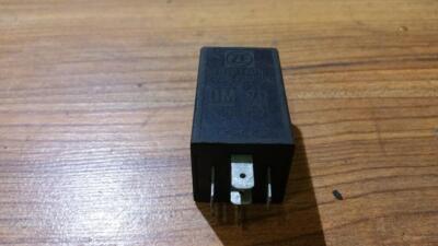 gm90459301 7038900210 79sz210 uh2 Relay module for Opel Omega UK93793 ...