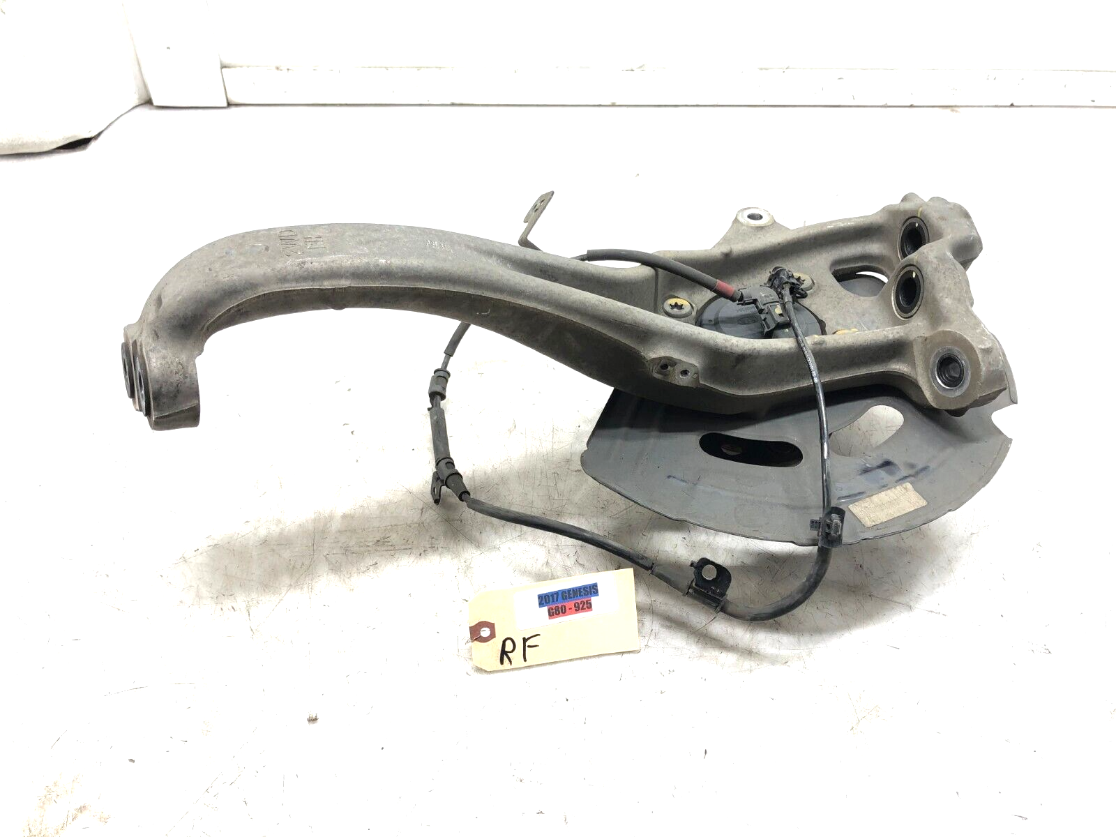 2015-2017 HYUNDAI GENESIS G80 3.8L RWD RIGHT PASSENGER FRONT SPINDLE ...