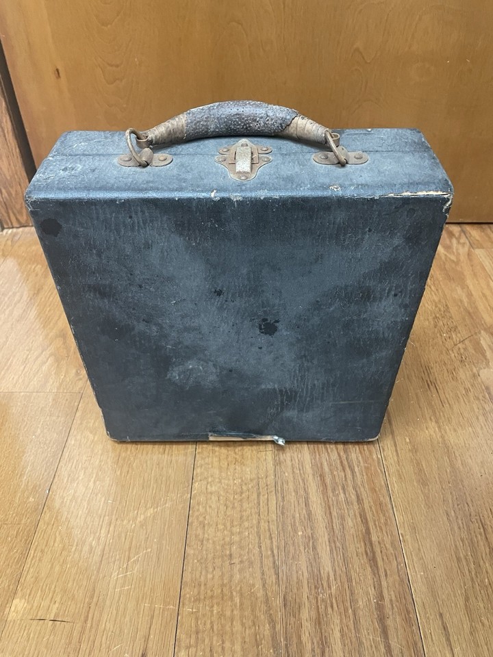 Vintage Abner Royce Company Cleveland Salesman Sample Kit With Bottle ...