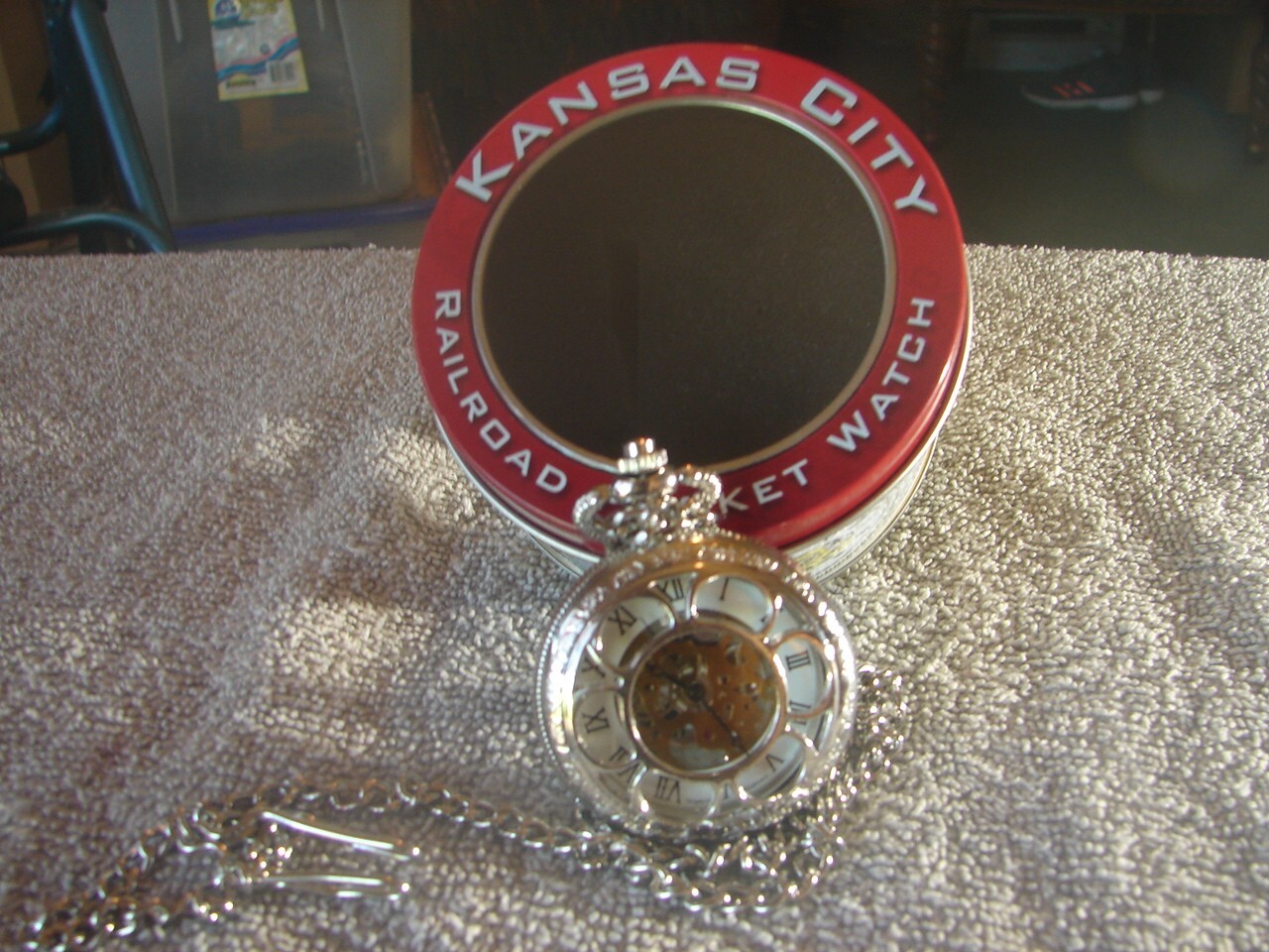 Kansas City Railroad Pocket Watch & Tin 26" Chain Nee… - Gem