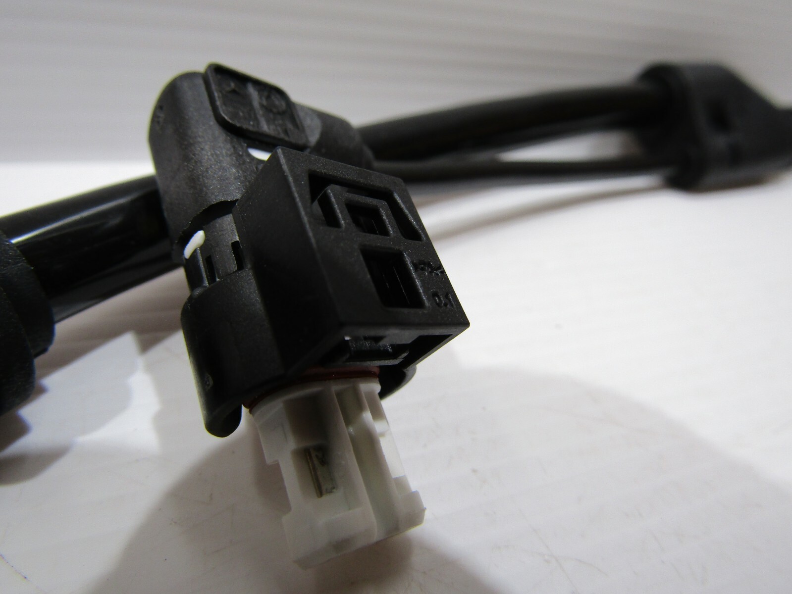 MERCEDES-BENZ A CLASS W177 ABS / SPEED SENSOR FRONT RIGHT A2475400400 ...