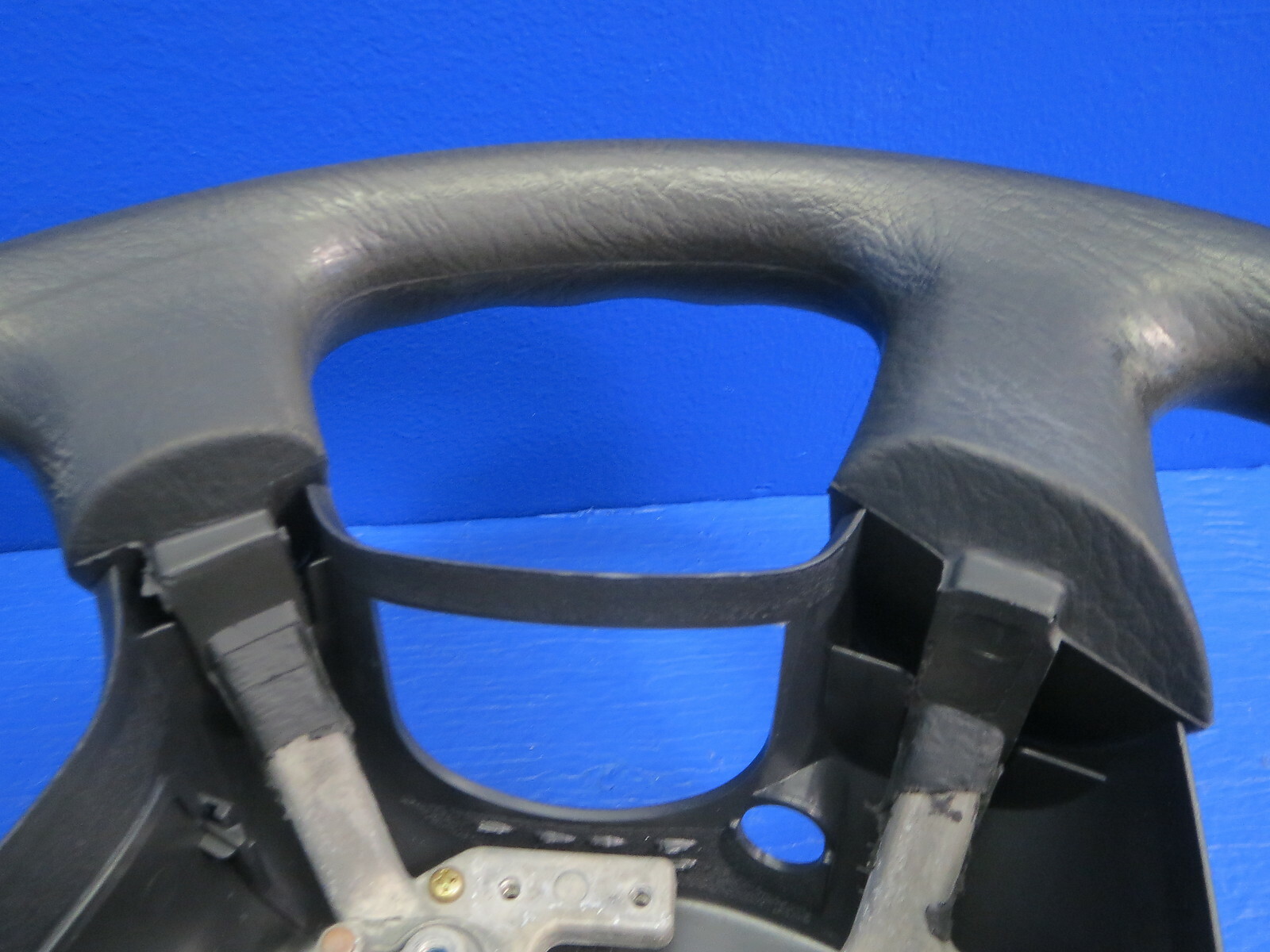 2004 HONDA ODYSSEY EX 3 5L A T COLUMN DRIVER STEERING WHEEL BLACK OEM 2004-honda-odyssey-ex-3-5l-a-t-column-driver-steering-wheel-black-oem