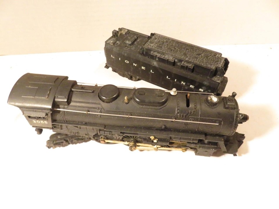 LIONEL POST-WAR 2055 HUDSON LOCO W/WHISTLE TENDER - 0/027- RUNS FINE ...