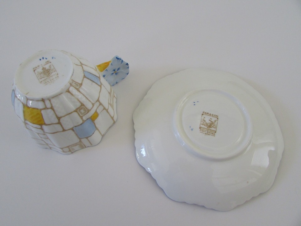 PARAGON Vintage 1930's Art Deco Flower Handle Teacup & Saucer | eBay