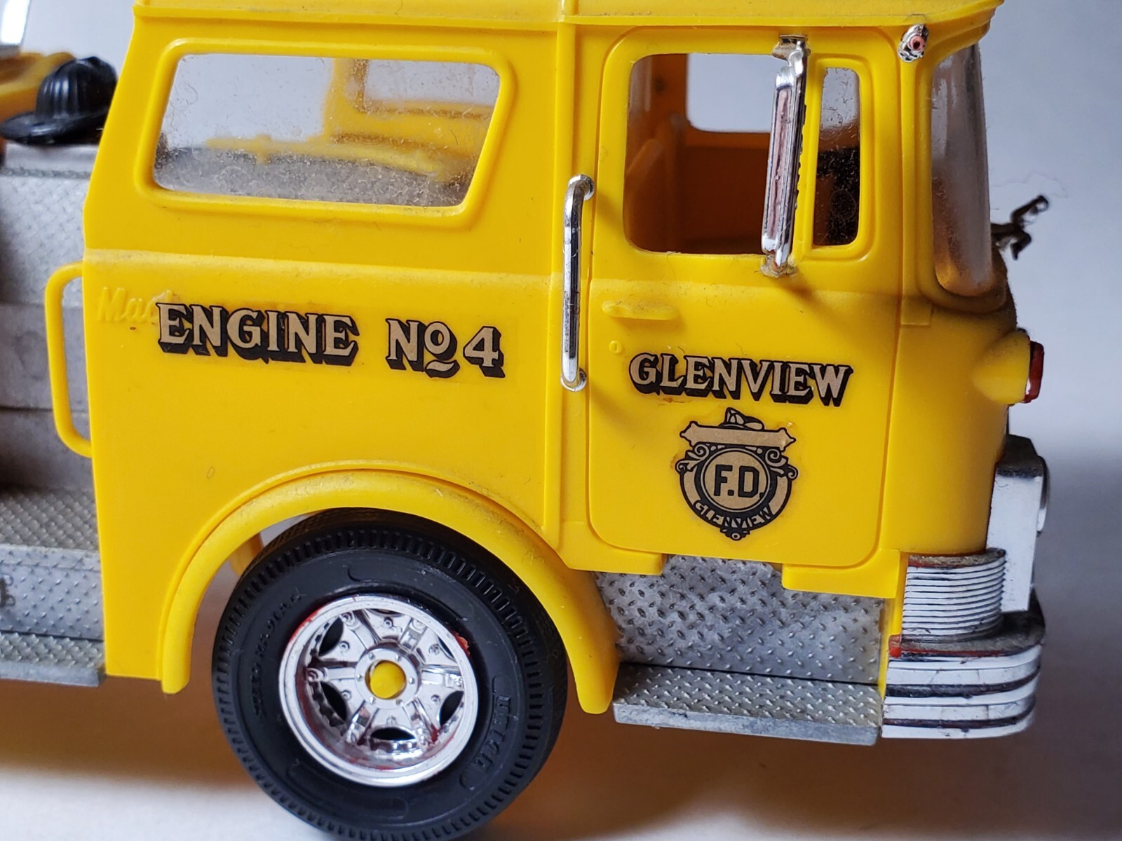 Revell Snap Tite Mack Pumper Fire Truck Glenview #4 1:32 Plastic Model ...