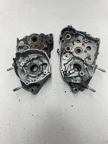 77 1977 Yamaha IT175 it 175 1w2-007110 OEM Case Cases Crankcase Engine ...